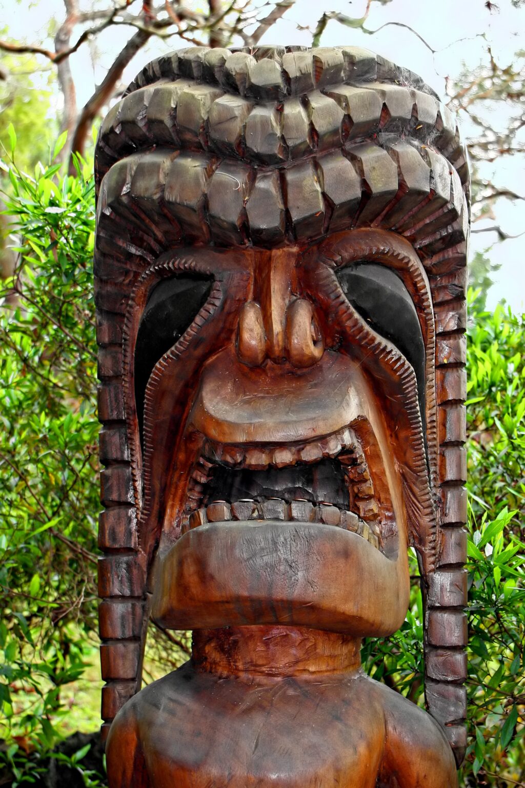 The Fascinating History and Symbolism Behind Tiki Statues – Tiki Kulture